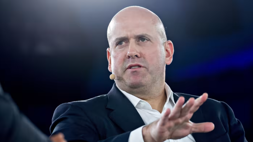 Carlyle Hires Ex-Goldman Executive Harvey Schwartz As Next CEO Carlyle Hires Ex-Goldman Executive Harvey Schwartz As Next CEO